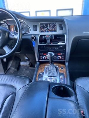 Black Audi Q7 2008 in Riga, with an engine capacity of 3.00 L and mileage of 376 thousand km for 4800 €, photo 15 on AUTOMOTO.COM.LV