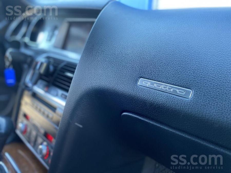 Black Audi Q7 2008 in Riga, with an engine capacity of 3.00 L and mileage of 376 thousand km for 4800 €, photo 17 on AUTOMOTO.COM.LV