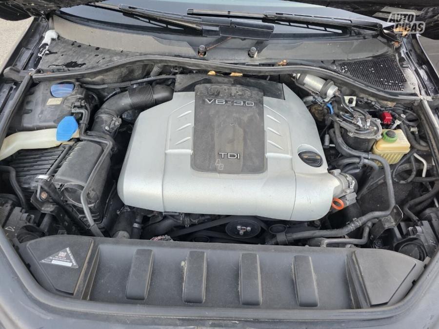 Melns Audi Q7 2008 Šauļi, ar dzinēja tilpumu 3.00 L un nobraukumu 515 tūkst. km par 4900 €, foto 20 vietnē AUTOMOTO.COM.LV