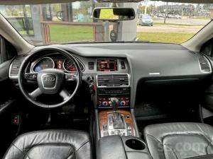 Черный Ауди Ку 7 2008 в Рига, объемом двигателя 3.00 л и пробегом 410 тыс. км за 4490 €, фото 13 на AUTOMOTO.COM.LV