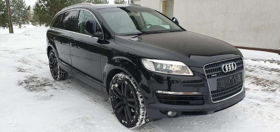 Black Audi Q7 2009 in Kupiskis, with an engine capacity of 4.13 L and mileage of 376 thousand km for 7290 €, photo 3 on AUTOMOTO.COM.LV