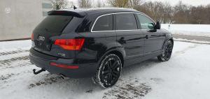 Melns Audi Q7 2009 Kupiškis, ar dzinēja tilpumu 4.20 L un nobraukumu 376 tūkst. km par 7290 €, foto 5 vietnē AUTOMOTO.COM.LV