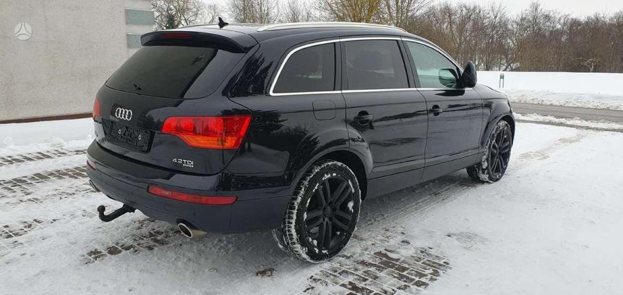 Melns Audi Q7 2009 Kupiškis, ar dzinēja tilpumu 4.20 L un nobraukumu 376 tūkst. km par 7290 €, foto 5 vietnē AUTOMOTO.COM.LV