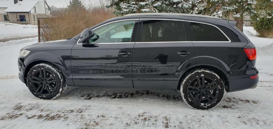 Melns Audi Q7 2009 Kupiškis, ar dzinēja tilpumu 4.20 L un nobraukumu 376 tūkst. km par 7290 €, foto 8 vietnē AUTOMOTO.COM.LV