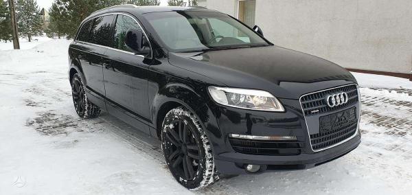 Black Audi Q7 2009 in Kupiskis, with an engine capacity of 4.20 L and mileage of 376 thousand km for 7290 €, photo 3 on AUTOMOTO.COM.LV