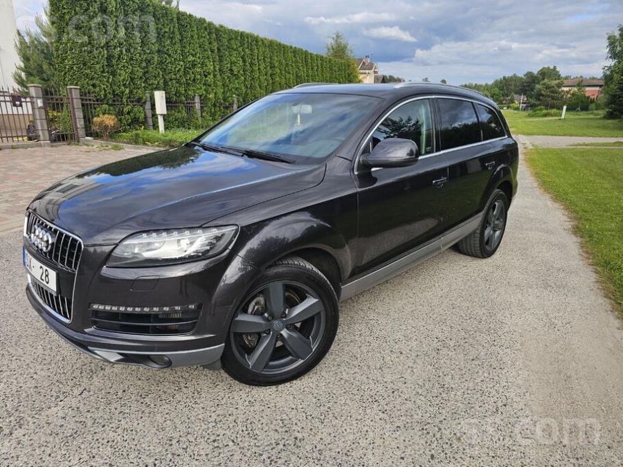Melns Audi Q7 2009 Rīga, ar dzinēja tilpumu 3.00 L un nobraukumu 246 tūkst. km par 8500 €, foto 1 vietnē AUTOMOTO.COM.LV