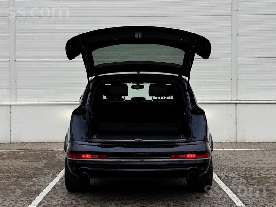 Black Audi Q7 2009 in Riga, with an engine capacity of 3.00 L and mileage of 0 thousand km for 11290 €, photo 9 on AUTOMOTO.COM.LV