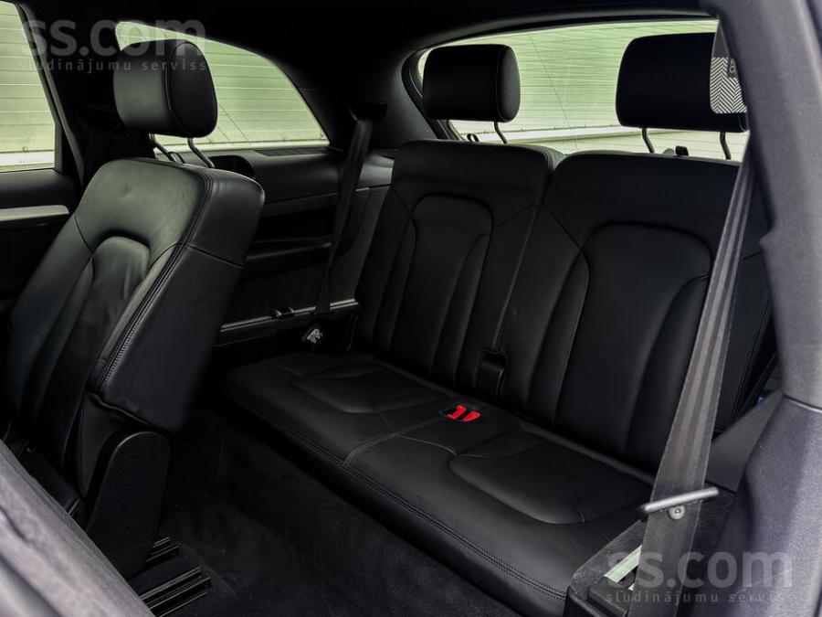 Black Audi Q7 2009 in Riga, with an engine capacity of 3.00 L and mileage of 0 thousand km for 11290 €, photo 19 on AUTOMOTO.COM.LV