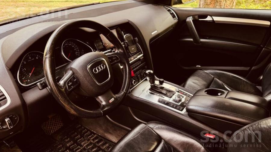 Melns Audi Q7 2009 Rīga, ar dzinēja tilpumu 4.20 L un nobraukumu 368 tūkst. km par 5190 €, foto 10 vietnē AUTOMOTO.COM.LV