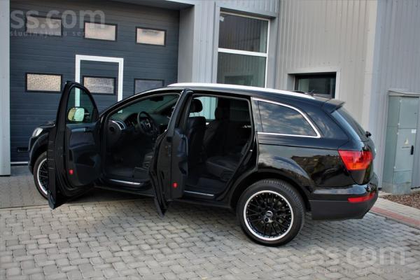 Black Audi Q7 2009 in Riga, with an engine capacity of 3.00 L and mileage of 0 thousand km for 8490 €, photo 9 on AUTOMOTO.COM.LV