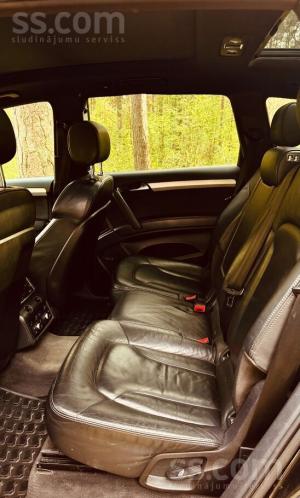 Black Audi Q7 2009 in Riga, with an engine capacity of 4.20 L and mileage of 368 thousand km for 5190 €, photo 9 on AUTOMOTO.COM.LV