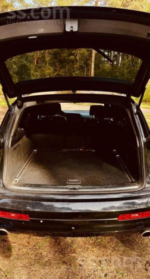 Black Audi Q7 2009 in Riga, with an engine capacity of 4.20 L and mileage of 368 thousand km for 5190 €, photo 14 on AUTOMOTO.COM.LV