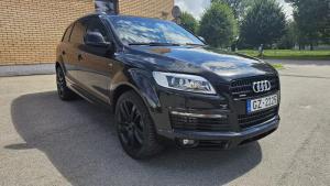 Black Audi Q7 2009 in Riga, with an engine capacity of 3.00 L and mileage of 339 thousand km for 7950 €, photo 4 on AUTOMOTO.COM.LV