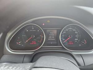 Melns Audi Q7 2009 Rīga, ar dzinēja tilpumu 2.97 L un nobraukumu 246 tūkst. km par 8300 €, foto 6 vietnē AUTOMOTO.COM.LV