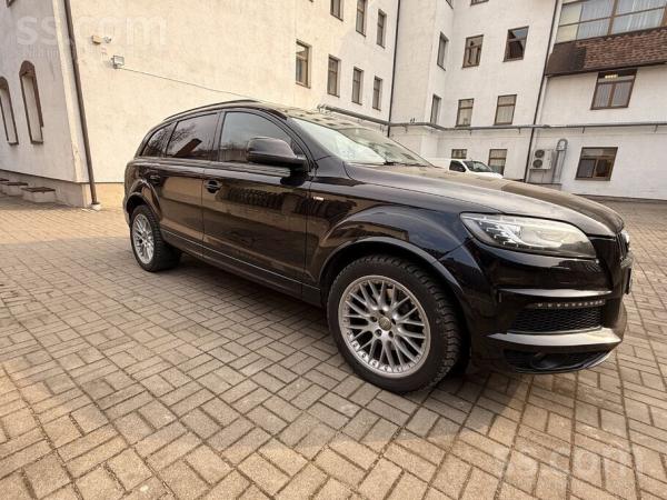 Melns Audi Q7 2009 Daugavpils, ar dzinēja tilpumu 3.00 L un nobraukumu 330 tūkst. km par 10500 €, foto 5 vietnē AUTOMOTO.COM.LV
