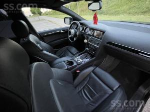 Melns Audi Q7 2009 Daugavpils, ar dzinēja tilpumu 3.00 L un nobraukumu 330 tūkst. km par 10500 €, foto 8 vietnē AUTOMOTO.COM.LV