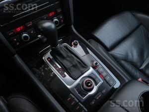 Melns Audi Q7 2009 Daugavpils, ar dzinēja tilpumu 3.00 L un nobraukumu 330 tūkst. km par 10500 €, foto 14 vietnē AUTOMOTO.COM.LV