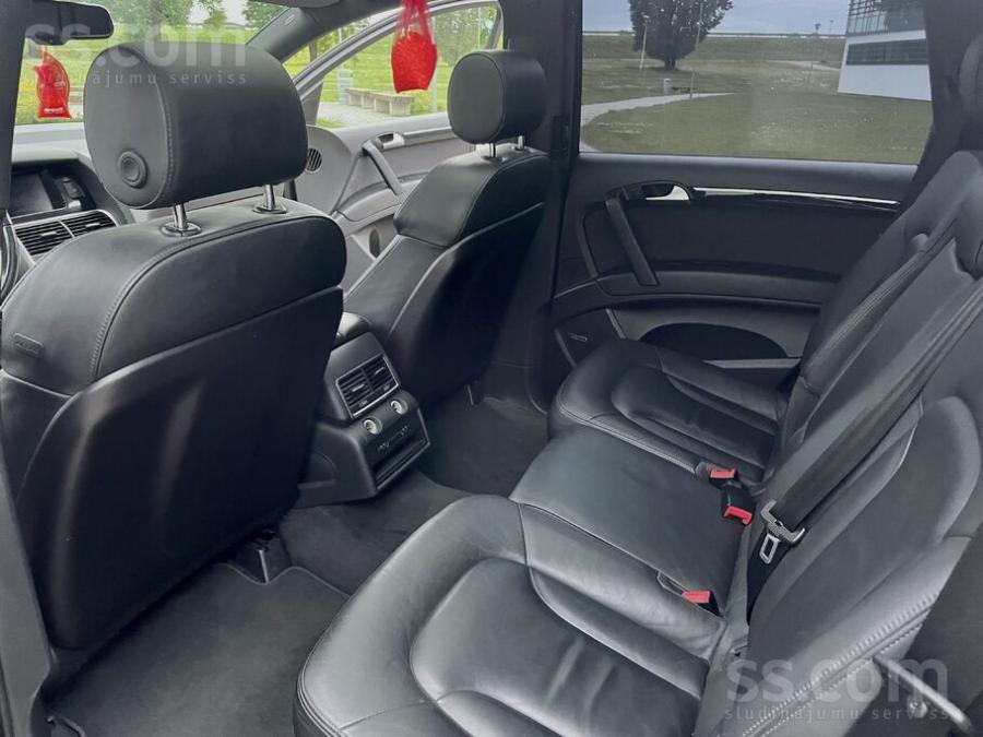 Melns Audi Q7 2009 Daugavpils, ar dzinēja tilpumu 3.00 L un nobraukumu 330 tūkst. km par 10500 €, foto 21 vietnē AUTOMOTO.COM.LV