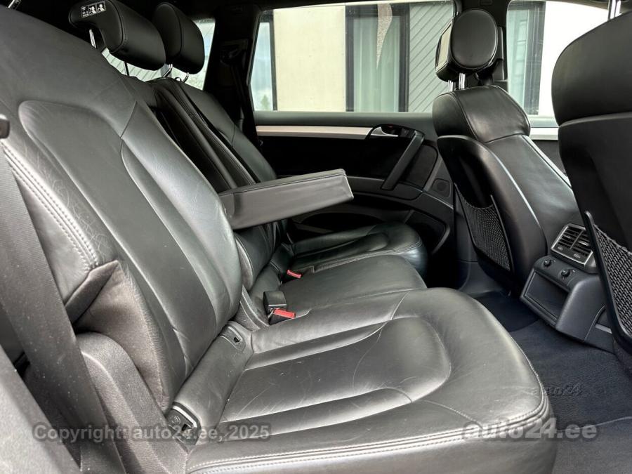 Black Audi Q7 2010 in Tartu, with an engine capacity of 3.00 L and mileage of 331 thousand km for 10999 €, photo 11 on AUTOMOTO.COM.LV