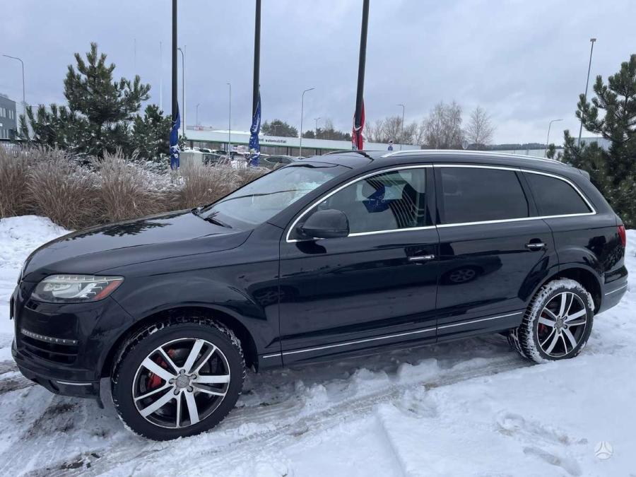 Black Audi Q7 2010 in Vilnius, with an engine capacity of 2.97 L and mileage of 340 thousand km for 9500 €, photo 4 on AUTOMOTO.COM.LV
