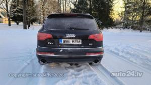 Melns Audi Q7 2010 Tallina, ar dzinēja tilpumu 3.00 L un nobraukumu 336 tūkst. km par 10950 €, foto 12 vietnē AUTOMOTO.COM.LV