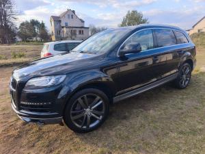 Black Audi Q7 2010 in Druskininkai, with an engine capacity of 3.00 L and mileage of 276 thousand km for 9200 €, photo 4 on AUTOMOTO.COM.LV