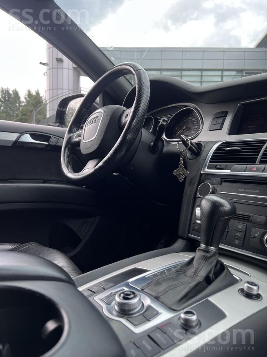 Melns Audi Q7 2010 Rīga, ar dzinēja tilpumu 3.00 L un nobraukumu 213 tūkst. km par 10900 €, foto 10 vietnē AUTOMOTO.COM.LV
