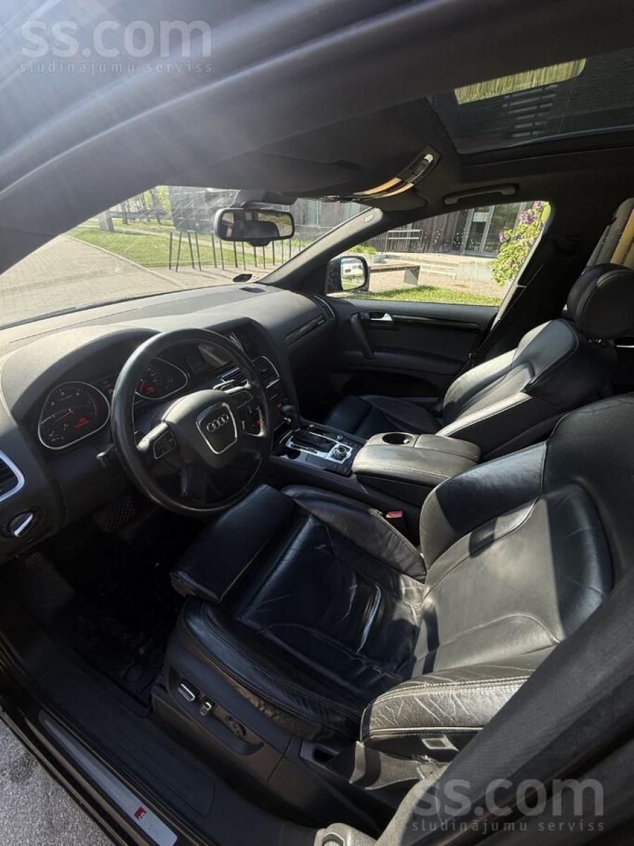 Melns Audi Q7 2010 Dobele, ar dzinēja tilpumu 4.20 L un nobraukumu 342 tūkst. km par 9850 €, foto 16 vietnē AUTOMOTO.COM.LV