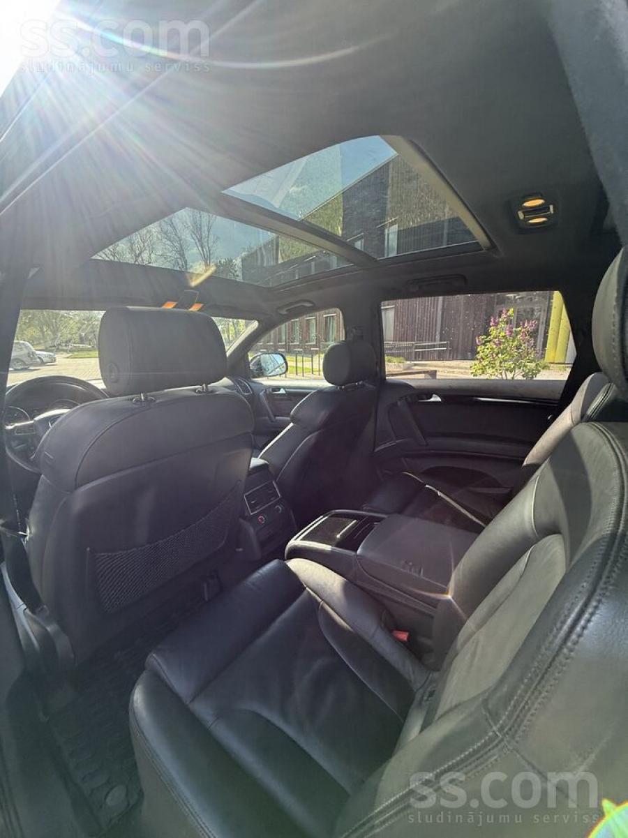 Melns Audi Q7 2010 Dobele, ar dzinēja tilpumu 4.20 L un nobraukumu 342 tūkst. km par 9850 €, foto 17 vietnē AUTOMOTO.COM.LV