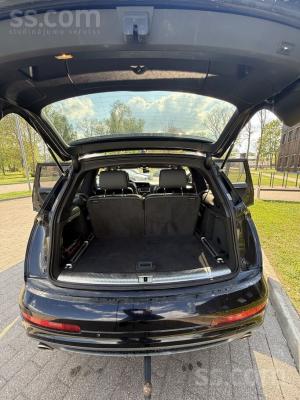 Melns Audi Q7 2010 Dobele, ar dzinēja tilpumu 4.20 L un nobraukumu 342 tūkst. km par 9850 €, foto 19 vietnē AUTOMOTO.COM.LV