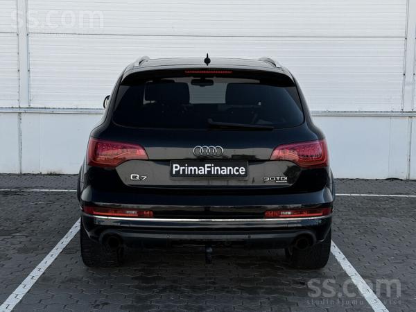 Black Audi Q7 2010 in Riga, with an engine capacity of 3.00 L and mileage of 328 thousand km for 10990 €, photo 7 on AUTOMOTO.COM.LV