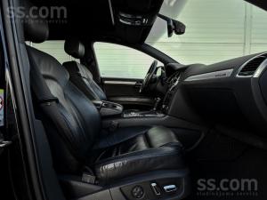 Melns Audi Q7 2010 Rīga, ar dzinēja tilpumu 3.00 L un nobraukumu 328 tūkst. km par 10990 €, foto 21 vietnē AUTOMOTO.COM.LV