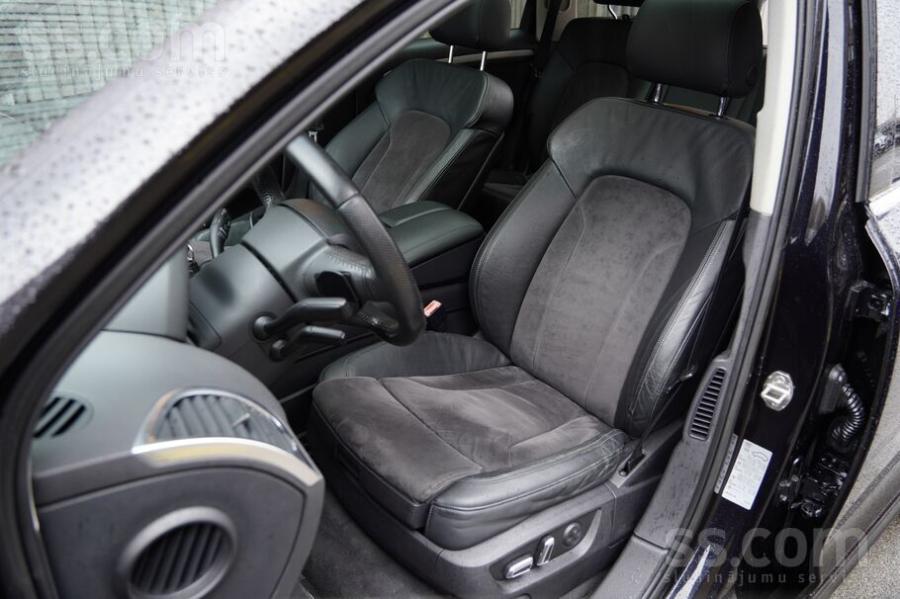 Black Audi Q7 2010 in Riga, with an engine capacity of 3.00 L and mileage of 247 thousand km for 10990 €, photo 13 on AUTOMOTO.COM.LV