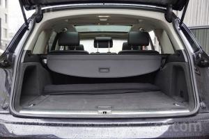 Black Audi Q7 2010 in Riga, with an engine capacity of 3.00 L and mileage of 247 thousand km for 10990 €, photo 27 on AUTOMOTO.COM.LV