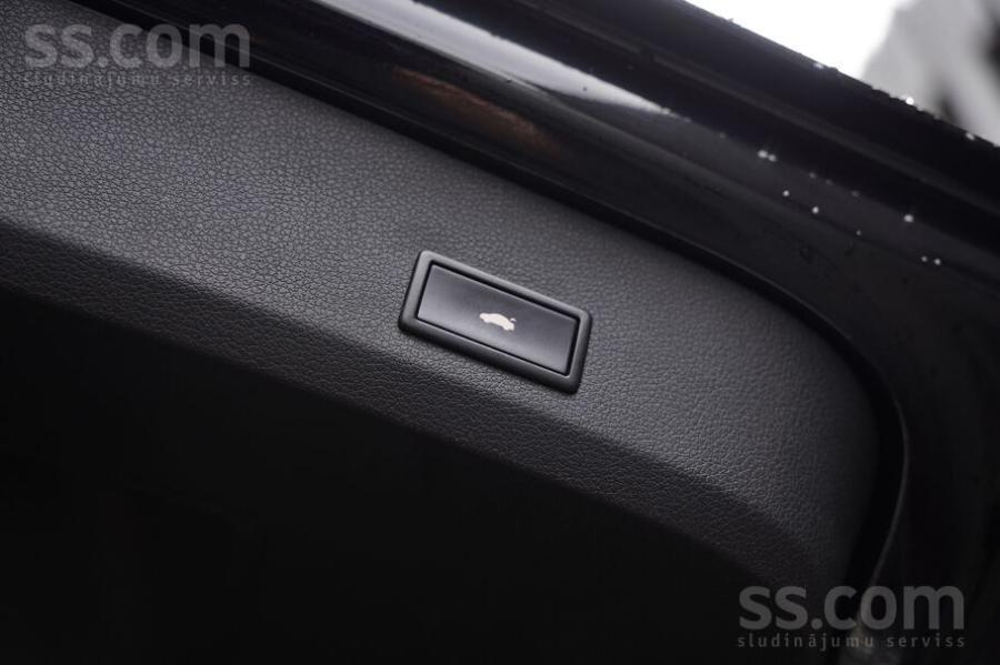 Black Audi Q7 2010 in Riga, with an engine capacity of 3.00 L and mileage of 247 thousand km for 10990 €, photo 28 on AUTOMOTO.COM.LV