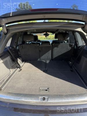 Black Audi Q7 2010 in Saldus, with an engine capacity of 3.00 L and mileage of 281 thousand km for 13500 €, photo 15 on AUTOMOTO.COM.LV