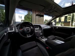 Black Audi Q7 2010 in Riga, with an engine capacity of 3.00 L and mileage of 241 thousand km for 15100 €, photo 13 on AUTOMOTO.COM.LV