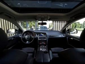 Black Audi Q7 2010 in Riga, with an engine capacity of 3.00 L and mileage of 241 thousand km for 15100 €, photo 14 on AUTOMOTO.COM.LV