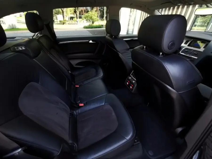 Black Audi Q7 2010 in Riga, with an engine capacity of 3.00 L and mileage of 241 thousand km for 15100 €, photo 16 on AUTOMOTO.COM.LV