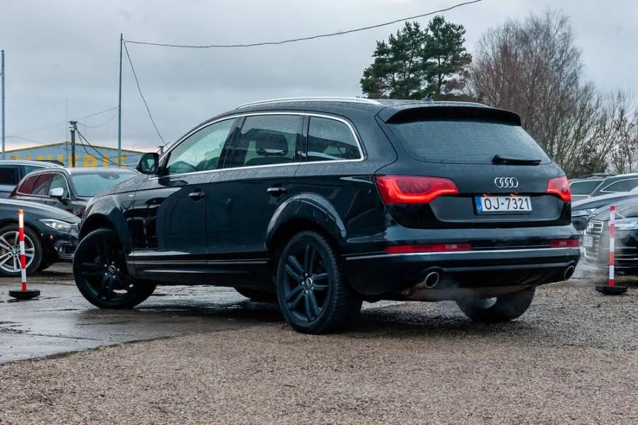 Melns Audi Q7 2010 Rīga, ar dzinēja tilpumu 3.00 L un nobraukumu 332 tūkst. km par 10495 €, foto 3 vietnē AUTOMOTO.COM.LV