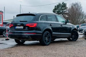 Melns Audi Q7 2010 Rīga, ar dzinēja tilpumu 3.00 L un nobraukumu 332 tūkst. km par 10495 €, foto 5 vietnē AUTOMOTO.COM.LV