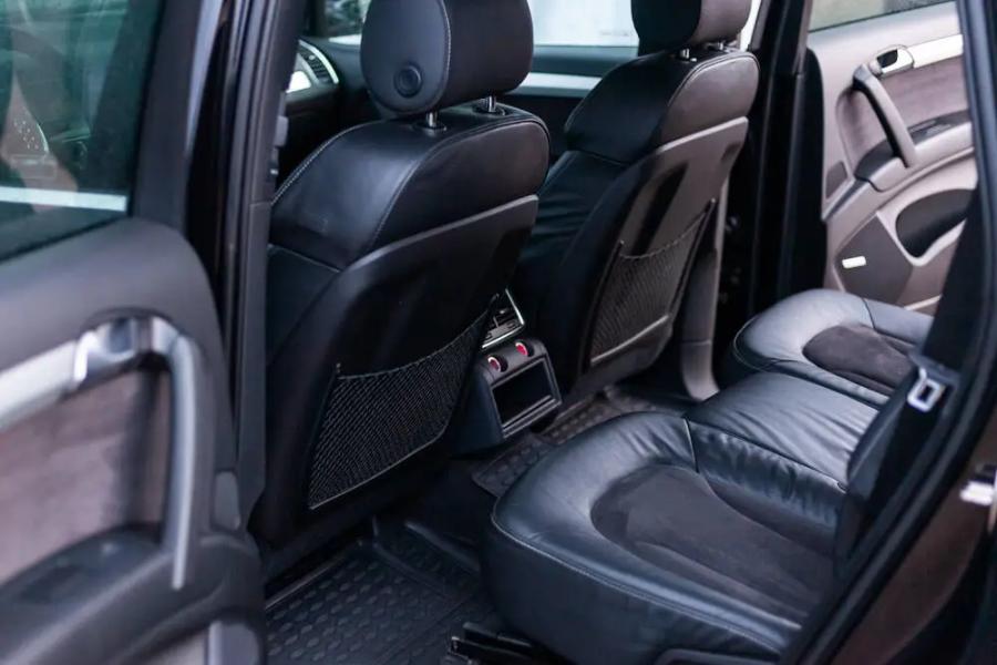 Melns Audi Q7 2010 Rīga, ar dzinēja tilpumu 3.00 L un nobraukumu 332 tūkst. km par 10495 €, foto 9 vietnē AUTOMOTO.COM.LV