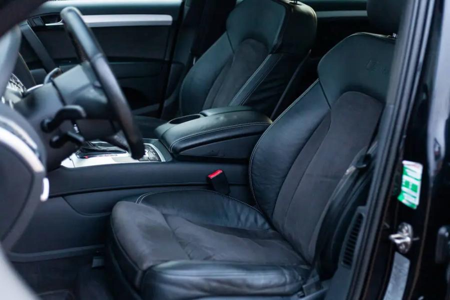 Melns Audi Q7 2010 Rīga, ar dzinēja tilpumu 3.00 L un nobraukumu 332 tūkst. km par 10495 €, foto 17 vietnē AUTOMOTO.COM.LV