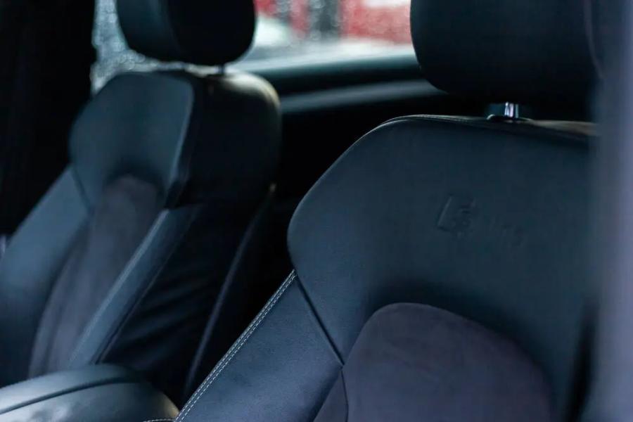 Melns Audi Q7 2010 Rīga, ar dzinēja tilpumu 3.00 L un nobraukumu 332 tūkst. km par 10495 €, foto 18 vietnē AUTOMOTO.COM.LV