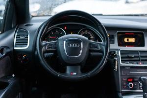 Melns Audi Q7 2010 Rīga, ar dzinēja tilpumu 3.00 L un nobraukumu 332 tūkst. km par 10495 €, foto 23 vietnē AUTOMOTO.COM.LV