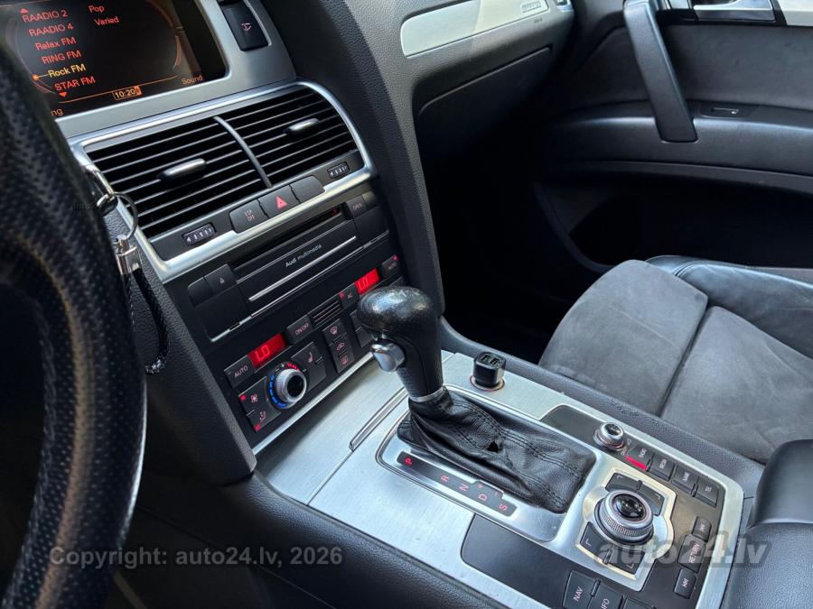 Черный Ауди Ку 7 2010 в Пылва, объемом двигателя 3.00 л и пробегом 355 тыс. км за 9500 €, фото 10 на AUTOMOTO.COM.LV