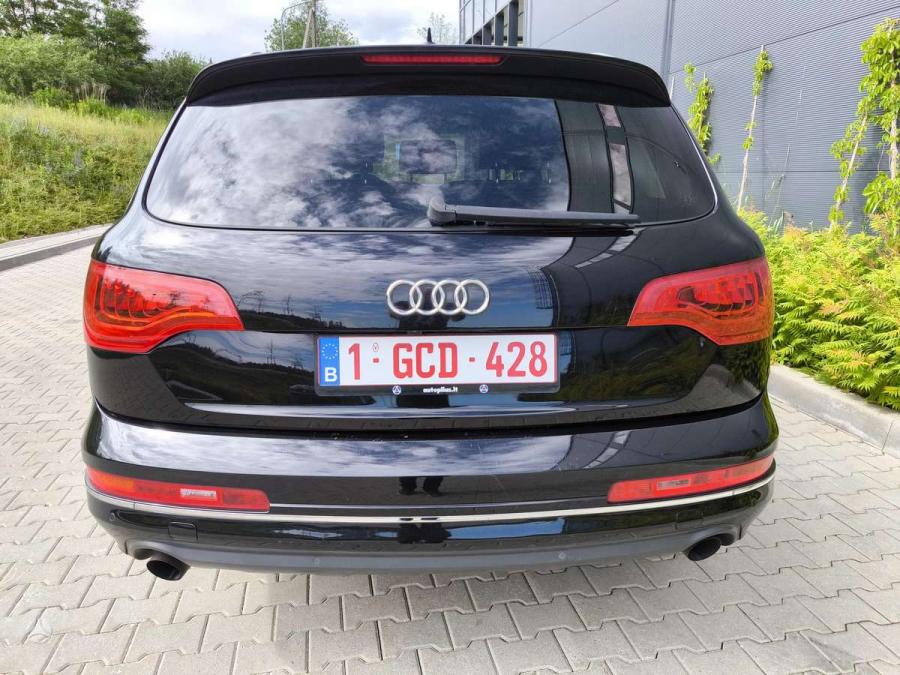 Black Audi Q7 2010 in Vilnius, with an engine capacity of 2.97 L and mileage of 267 thousand km for 9500 €, photo 8 on AUTOMOTO.COM.LV