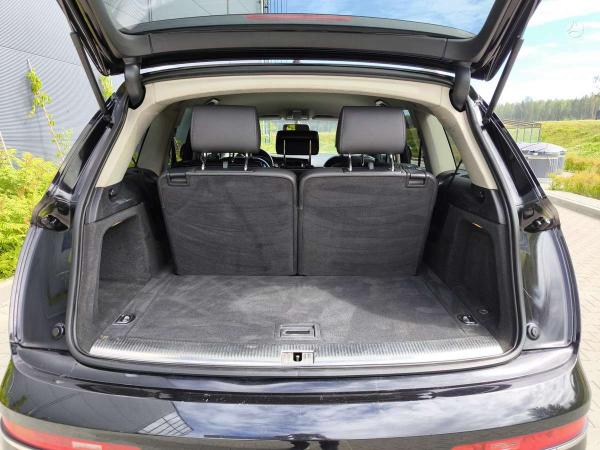 Melns Audi Q7 2010 Viļņa, ar dzinēja tilpumu 2.97 L un nobraukumu 267 tūkst. km par 9500 €, foto 10 vietnē AUTOMOTO.COM.LV