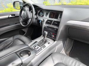 Black Audi Q7 2010 in Vilnius, with an engine capacity of 2.97 L and mileage of 267 thousand km for 9500 €, photo 14 on AUTOMOTO.COM.LV