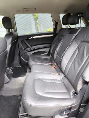 Black Audi Q7 2010 in Vilnius, with an engine capacity of 2.97 L and mileage of 267 thousand km for 9500 €, photo 18 on AUTOMOTO.COM.LV